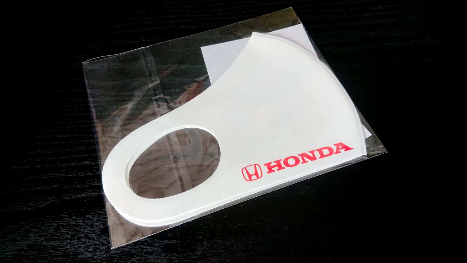 もしかしてレアものなのか？！ディーラーで超カッコいい『HONDA』ロゴのマスクを頂きました😊 | momotaro blog