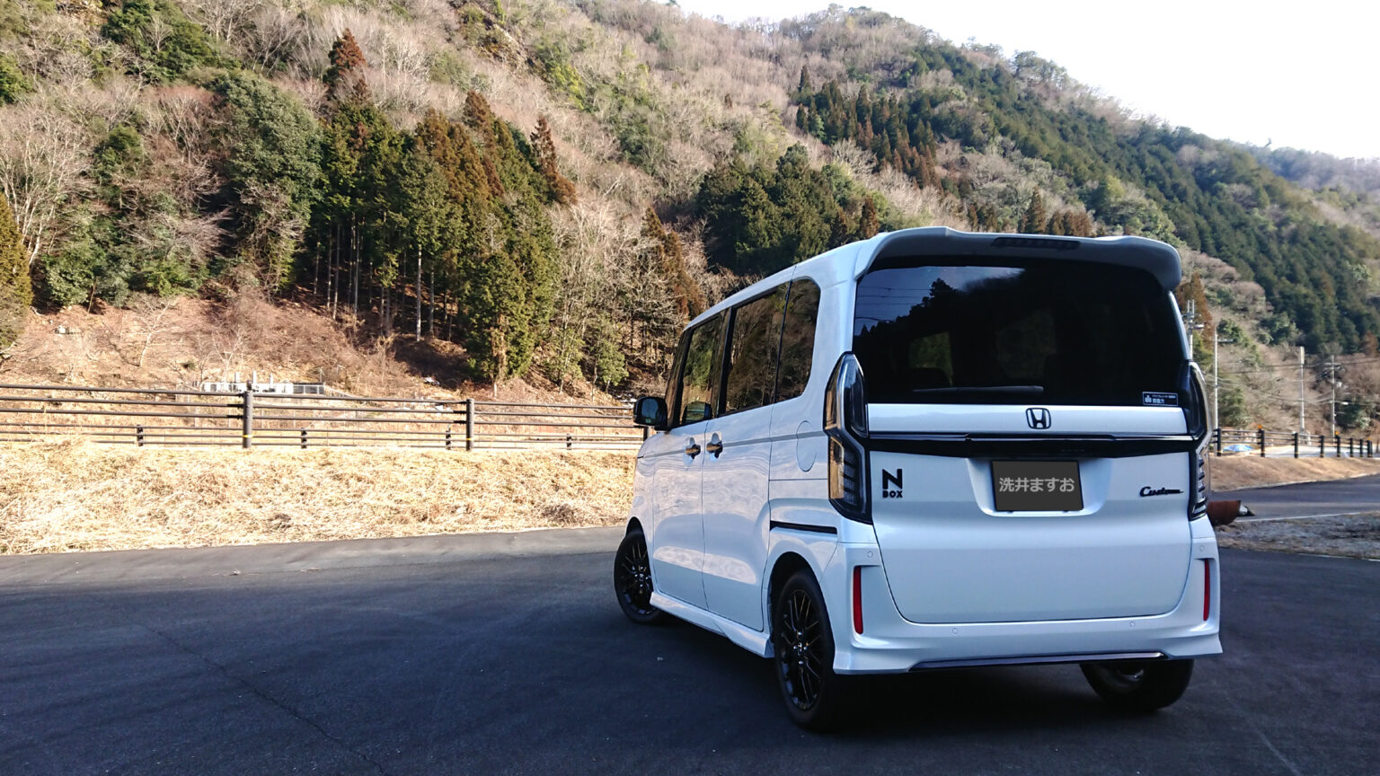 ホンダ N-BOX 後部座席でUSBを使いたい方には良さそう！MAXWINさんの「車載充電器（シガーソケットアダプター）PCA34-B」 | momotaro blog